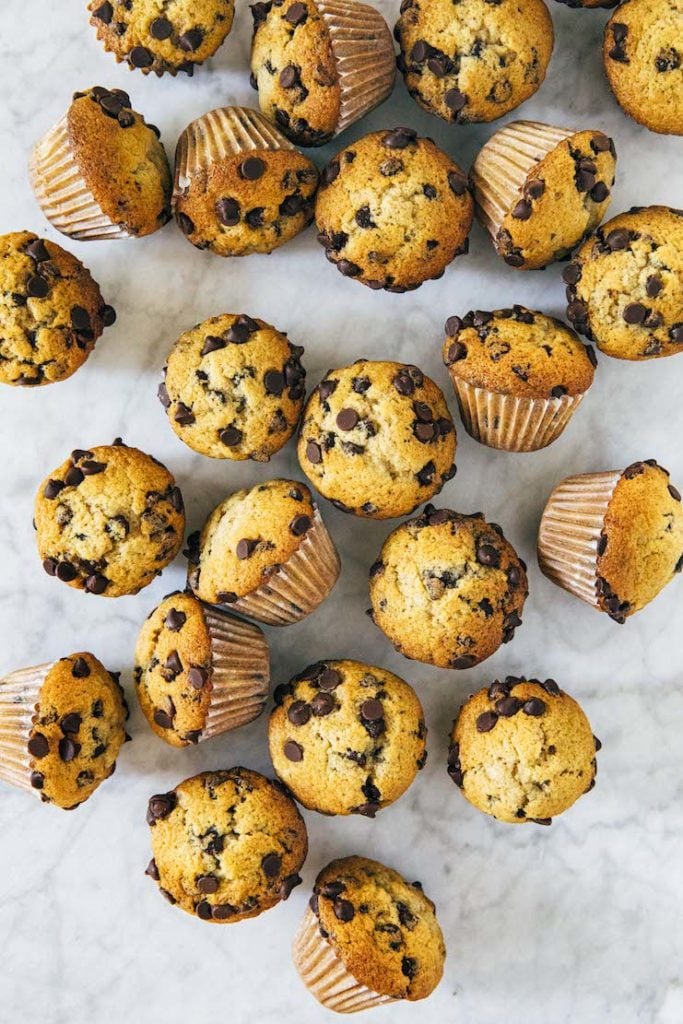 Mini Banana Chocolate Chip Muffins » Hummingbird High
