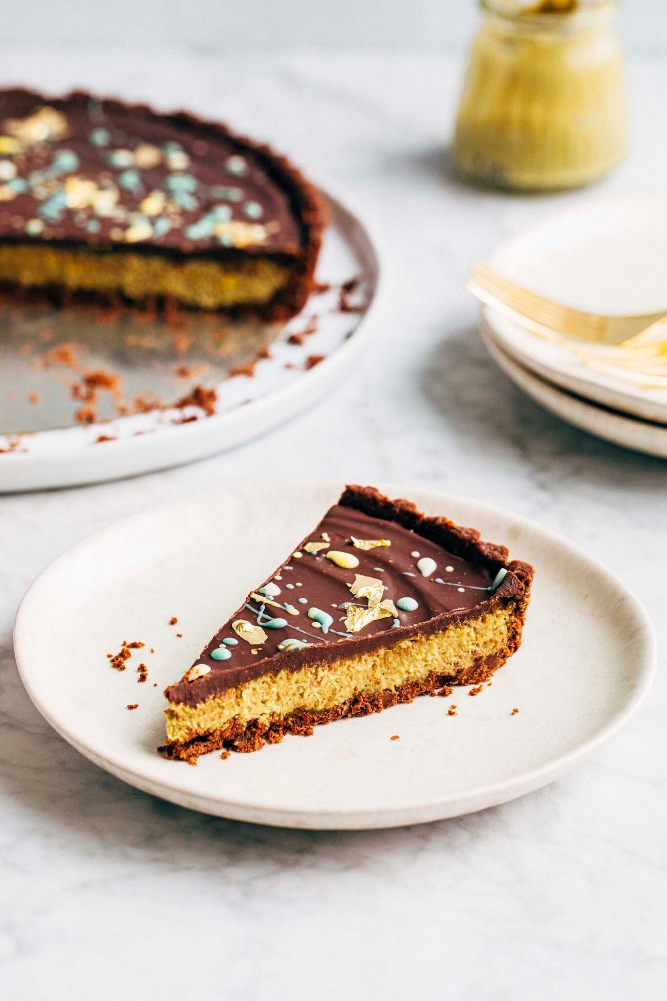 Dubai Chocolate Pistachio Tart (Complete With A Crunchy Kataifi Filling ...